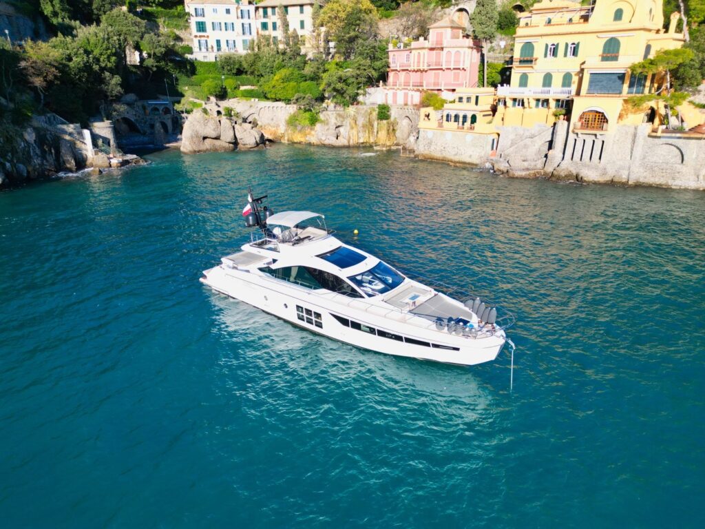 2020 Azimut S7 'Seven Pearls' | breezeYachting.swiss