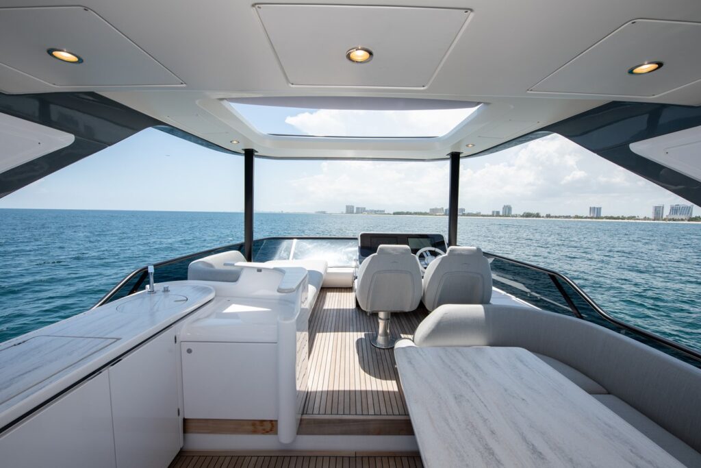 Azimut 68 Fly Yachts for Sale | Used Azimut 68 Fly Yacht Price ...