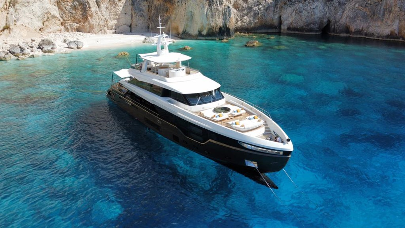 Azimut Grande Trideck Yachts for Sale | Used Azimut Grande Trideck ...